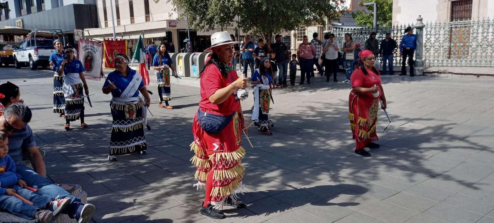 Recaudan fondos matachines para comprar vestuarios | La Opción de Chihuahua