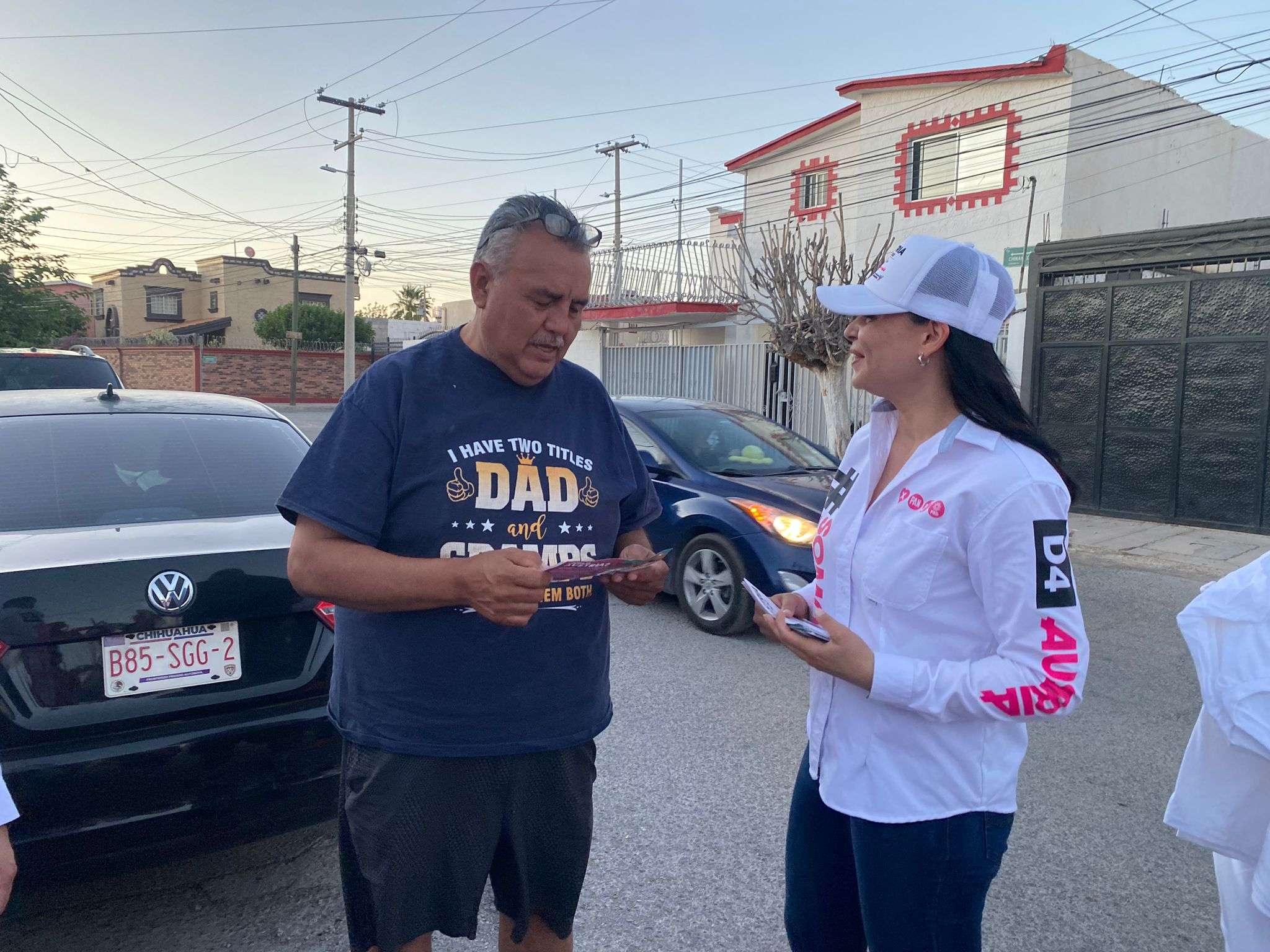 Ciudadanos piden pavimento y seguridad a Austria Galindo | La Opción de ...