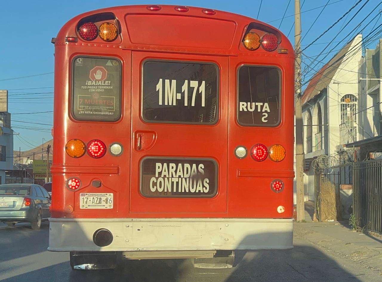 Captan a camión urbano contaminando la ciudad | La Opción de Chihuahua
